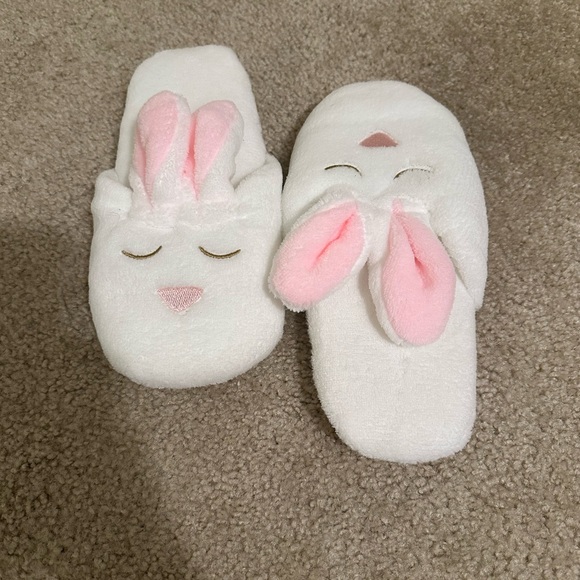 Shoes | White Bunny Slippers | Poshmark